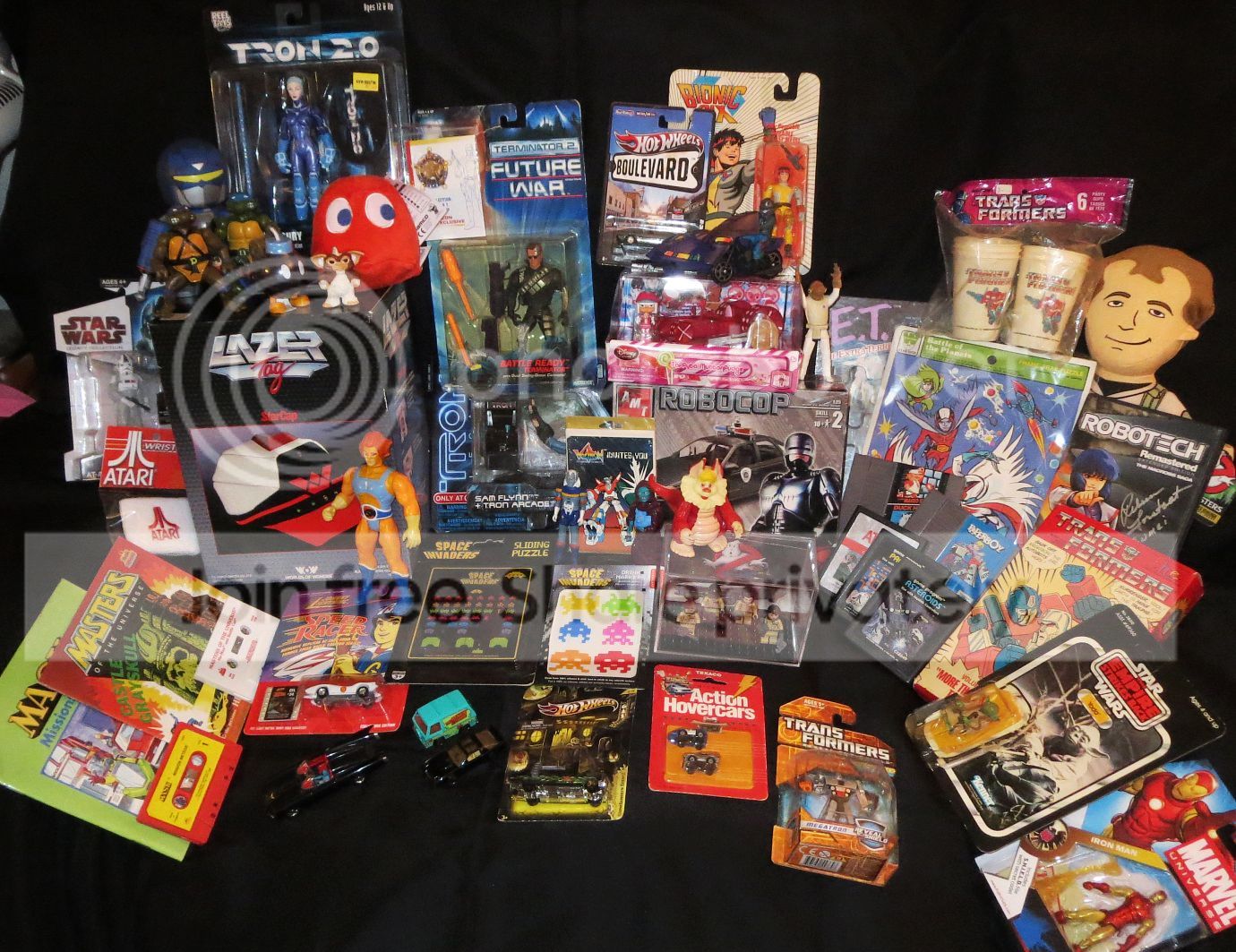 Win Prizes at the Retro Con 2014 Trivia Contest!